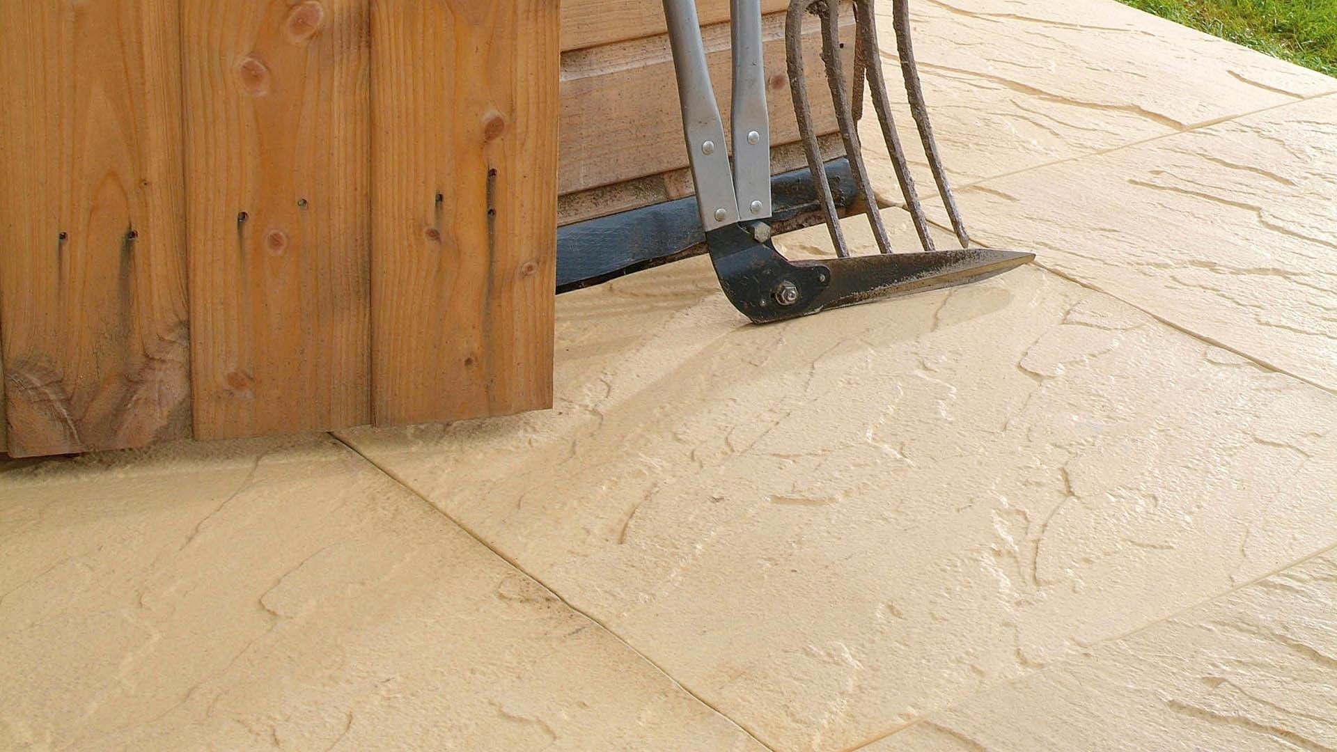 Brett Paving Concrete Stamford Riven Paving slabs | Gills Building ...