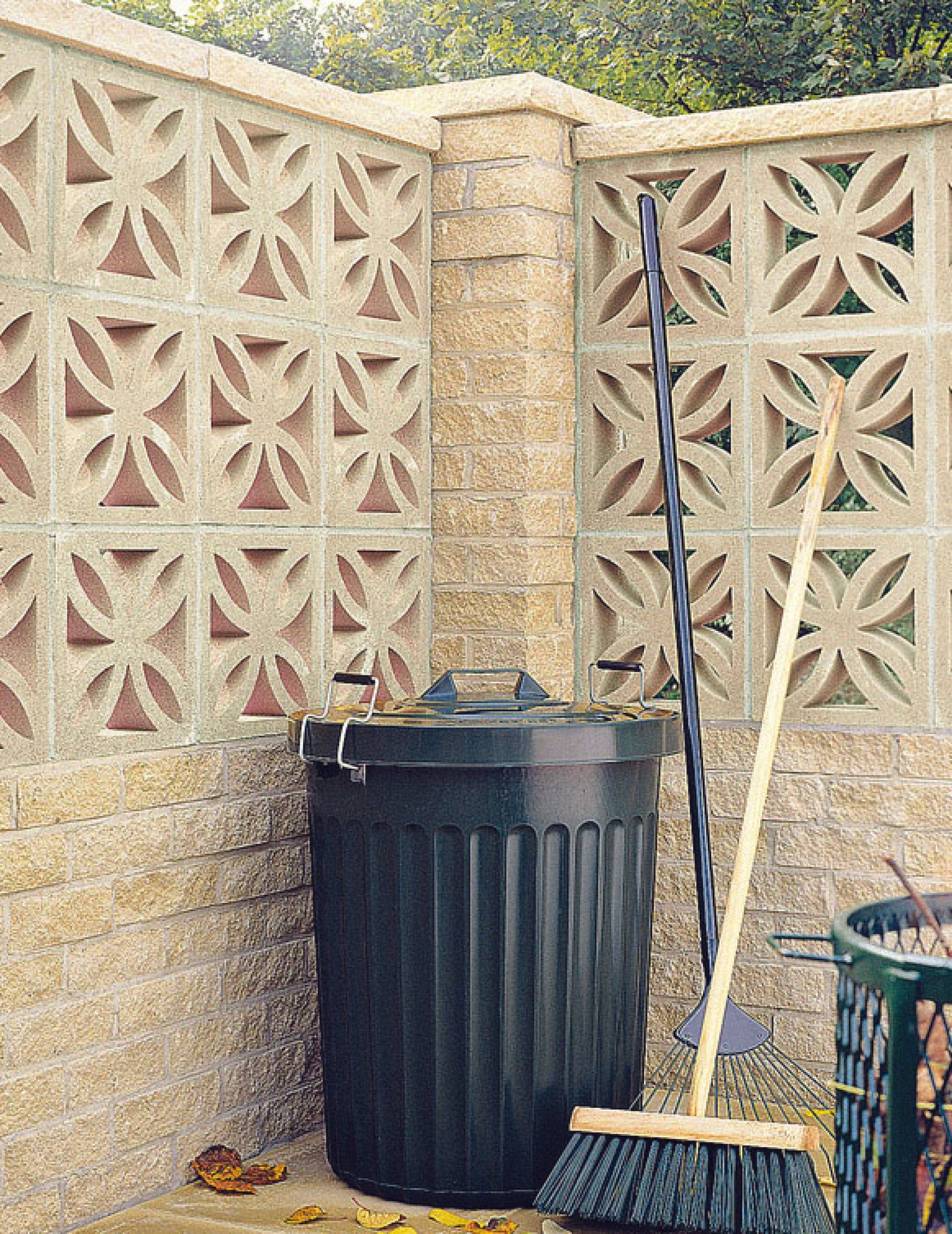 Bradstone Screenwall Leaf Block | Gills Building Supplies
